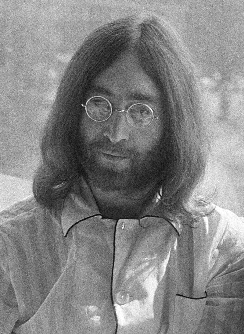 Famous People and the Eyewear They Made Iconic | EZOnTheEyes