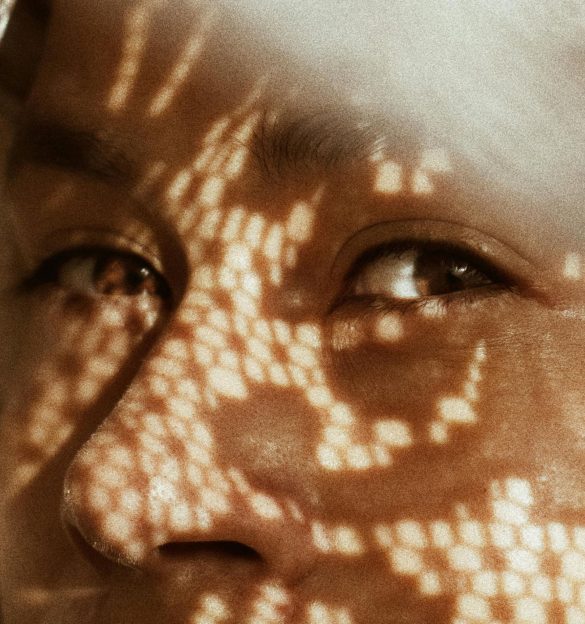 Transition Contact Lenses: Get Them While Supplies Last! | EZOnTheEyes