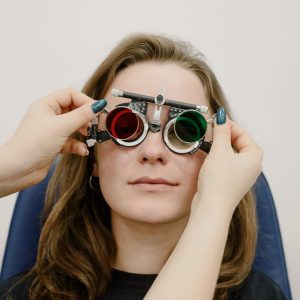 What Are Gas Permeable Contact Lenses? | EZOnTheEyes