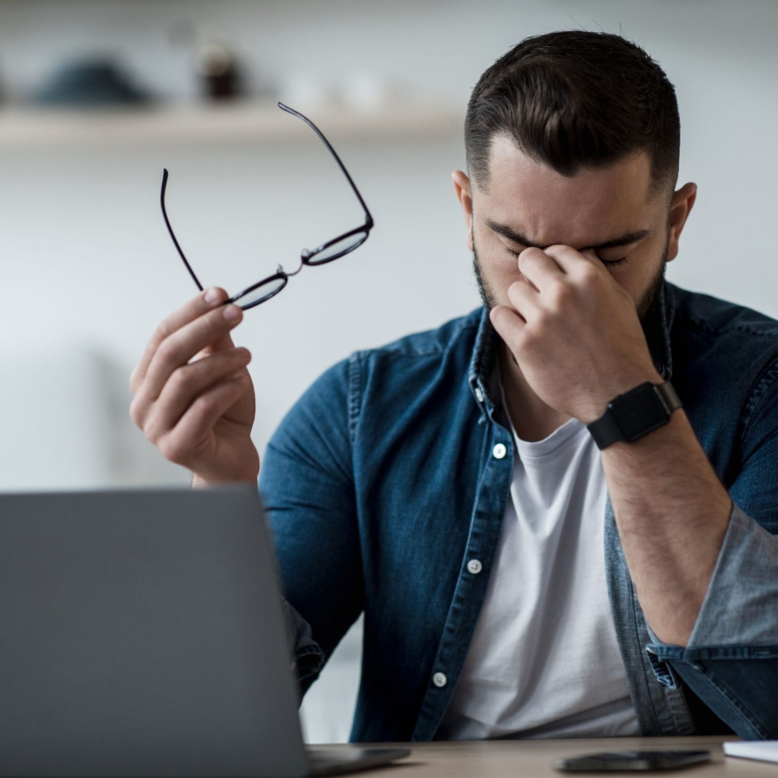 Eyezen Has Arrived: Reduce Eye Strain With Enhanced Lenses | EZOnTheEyes