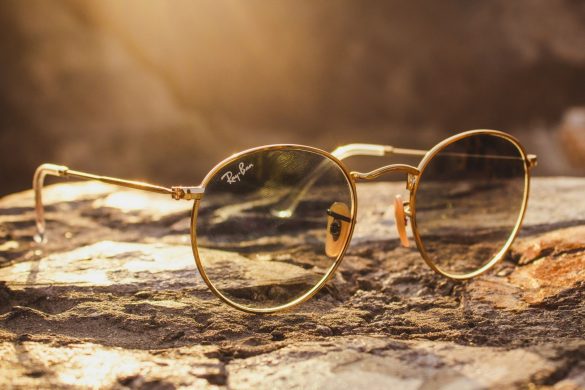 Anti-Glare Coating for Glasses: Do You Need It? | EZOnTheEyes