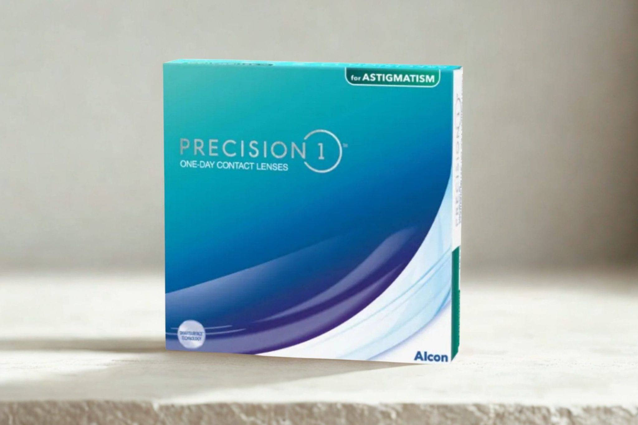 What Are Toric Contact Lenses? | EZOnTheEyes